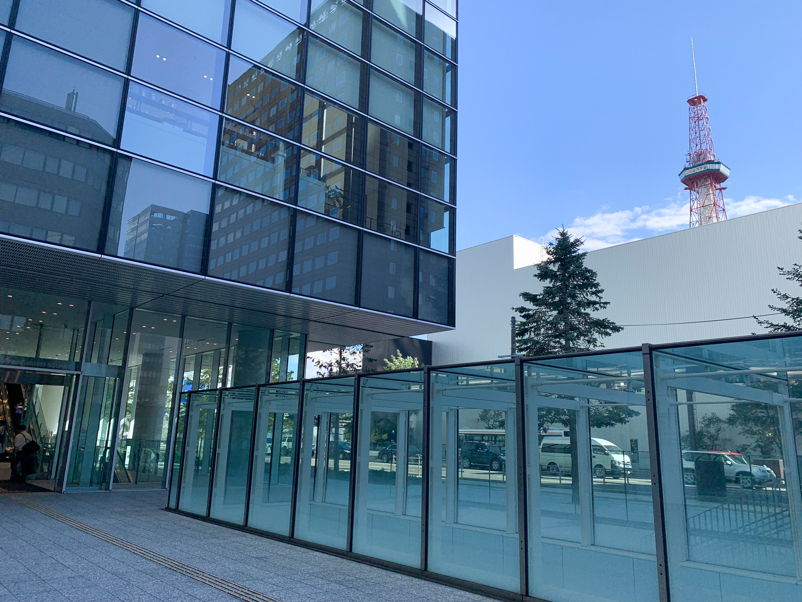 「札幌文化芸術劇場 hitaru」で秋を楽しむ | 編集部ログ | 特集記事 | Replan（リプラン）WebMagazine